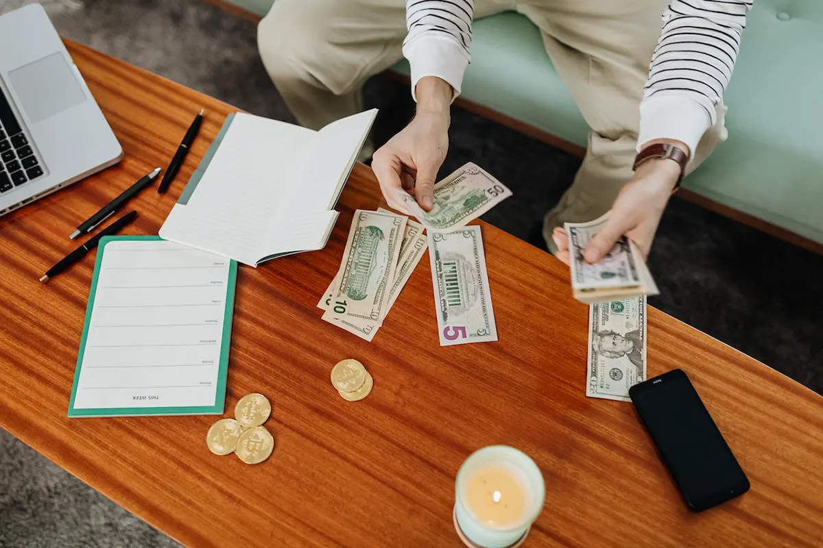 How To Calculate Monthly Expenses In Your 2023 Budget